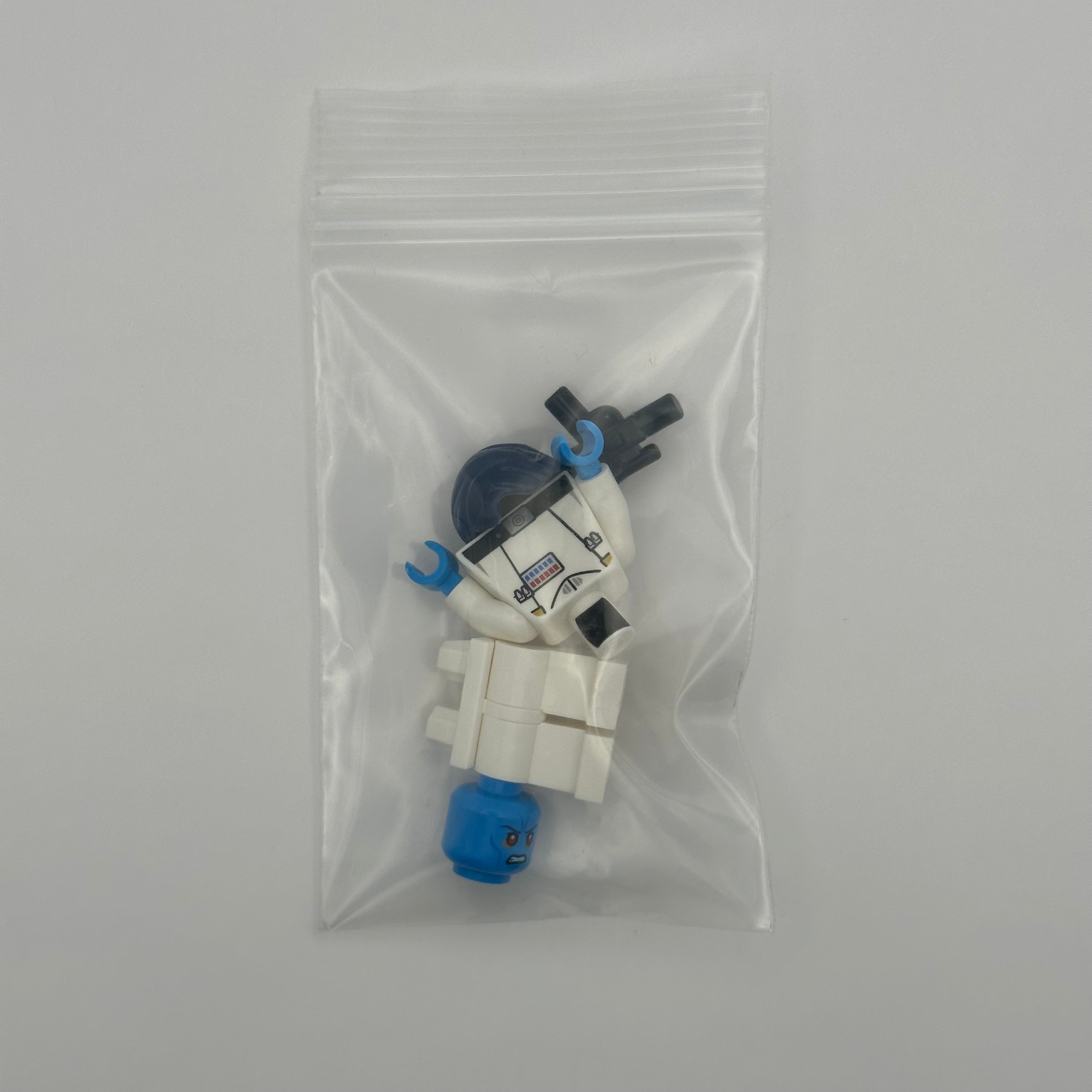 LEGO Grand Admiral Thrawn Minifigure [Rebels] – Imperial Brickz